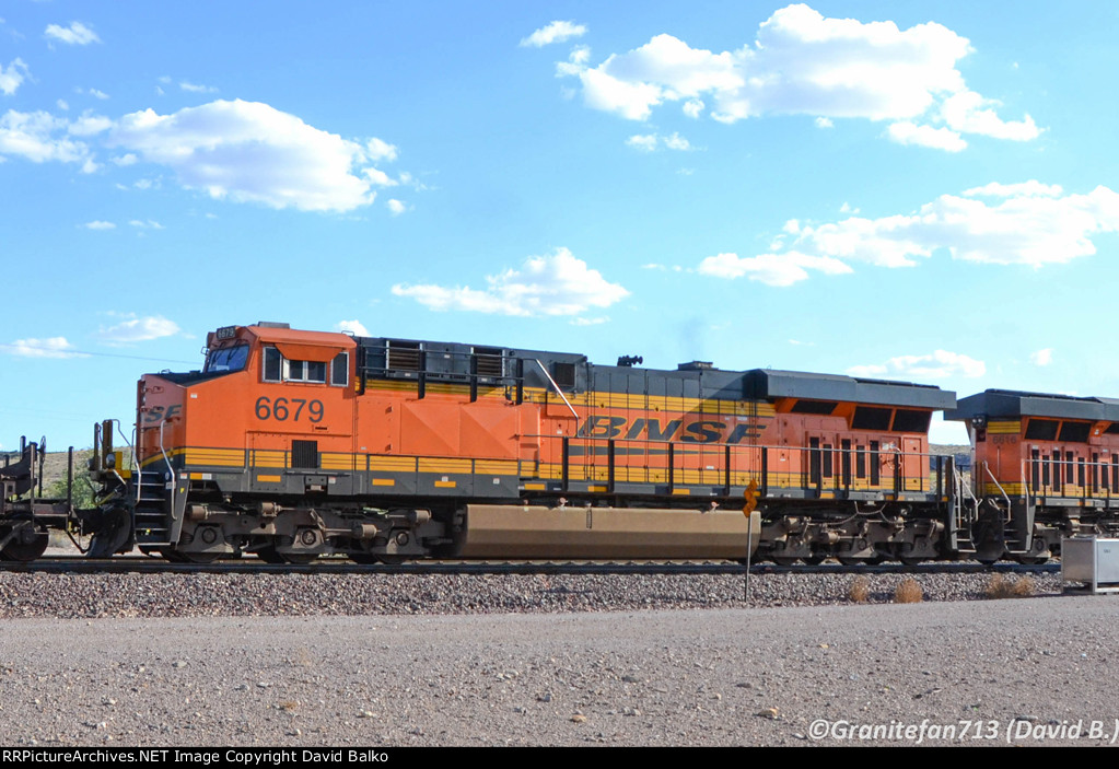 BNSF 6679